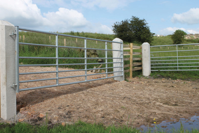 IAE 7 Bar Galvanised Metal Gate Ruby Heavy Duty Farm & Field Gate | eBay UK