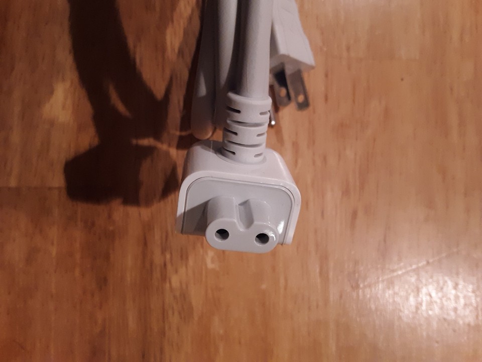 Apple Extension Cord Power Cable E62405SP Volex APC7Q PS204 2.5A 125V ...