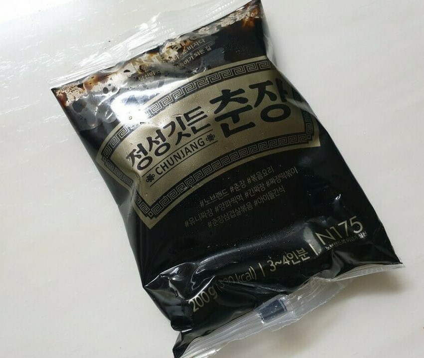 Korean Chinese Black Bean Paste JEONGSUNG CHUNJANG 400g(200g x 2p ...