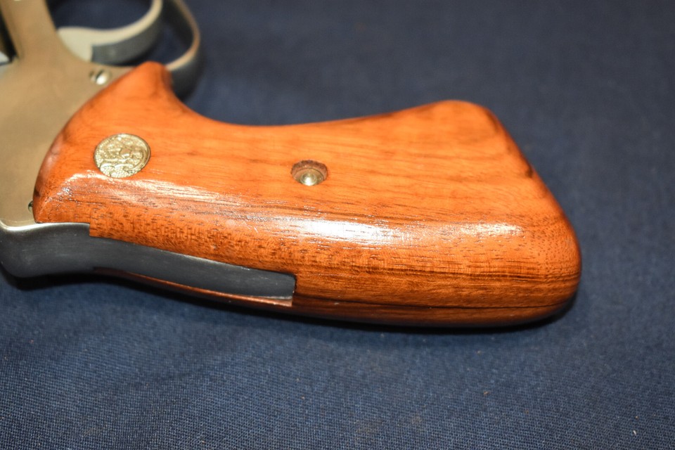 Smith & Wesson J frame Target grips | eBay