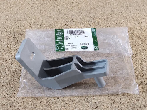 GENUINE LAND ROVER RADIATOR SUPPORT LR2 2.0L PETROL NEW LR032095 | eBay