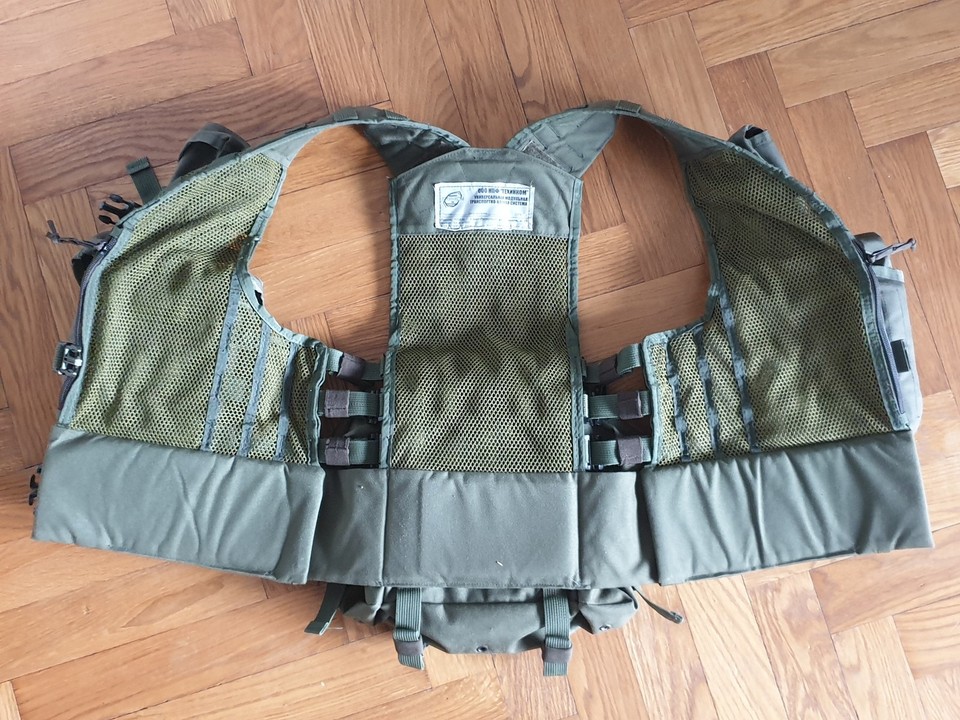 6sh117 vest + various pouches | eBay
