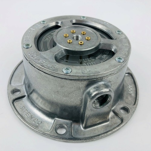 STEMCO 343-4370 PSI HUB CAP 6 HOLES, 5-1/2" BOLT CIRCLE, 2-13/16 ...