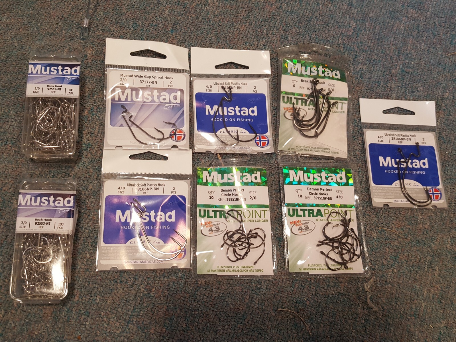 Lot Of 9 Packs Mustad Fishing Hooks - Assorted Sizes | eBay