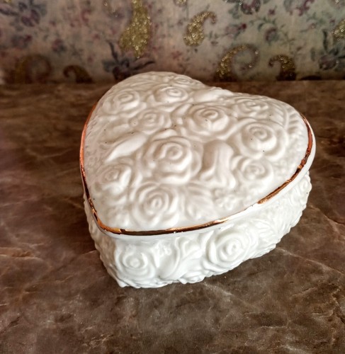 Ivory Heart Shaped Porcelain Trinket Box | eBay