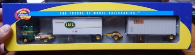 91135 IML FREIGHT FREIGHTLINER W/2 28' WEDGE TRAILER NIB HO SCALE LQQK ...
