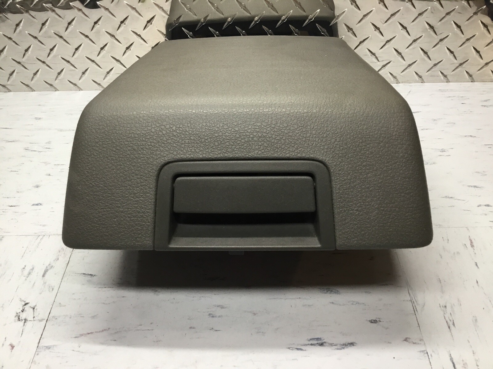 2004 2005 2006 2007 2008 FORD F150 CENTER CONSOLE ARMREST LID LEATHER ...
