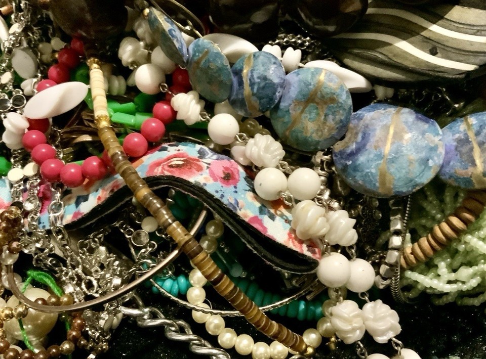 Mixed Jewelry Lots Tangled Junk Drawer Jewelry Unsorted Treasure Chest ...