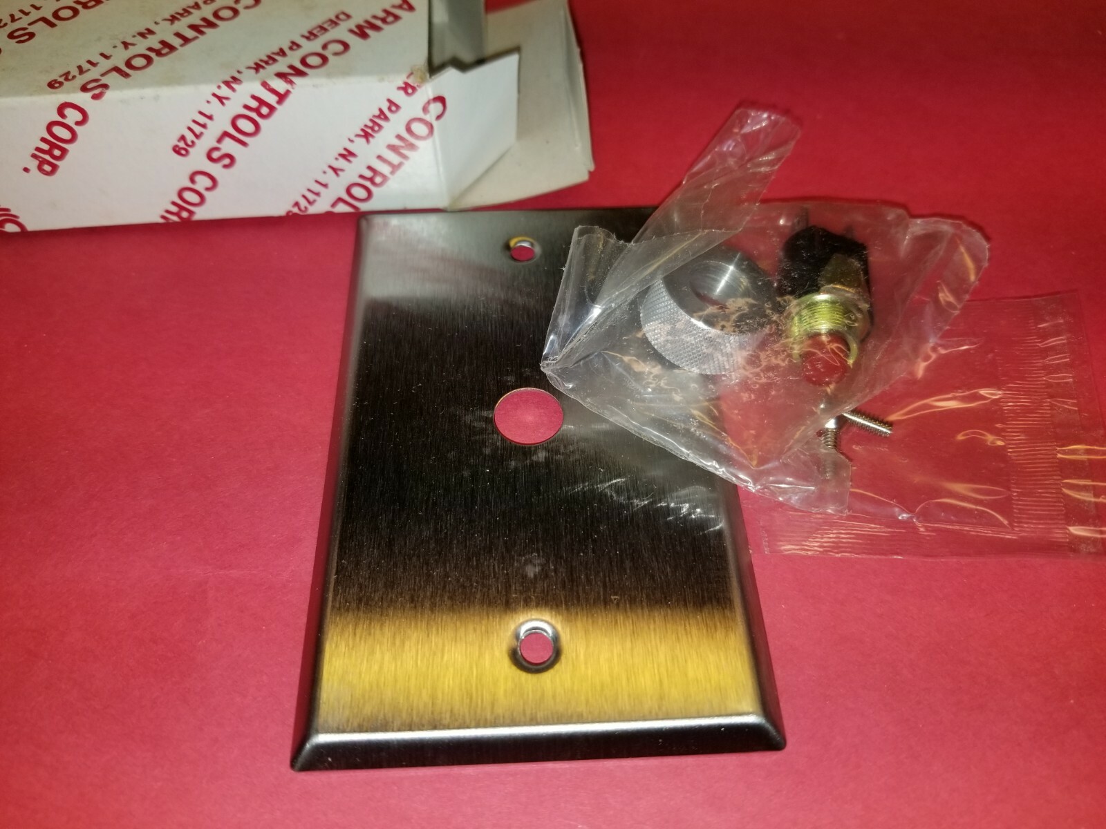 ALARM CONTROLS RP-26 Red Button with Ring Guard & Stainless Steel Plate ...