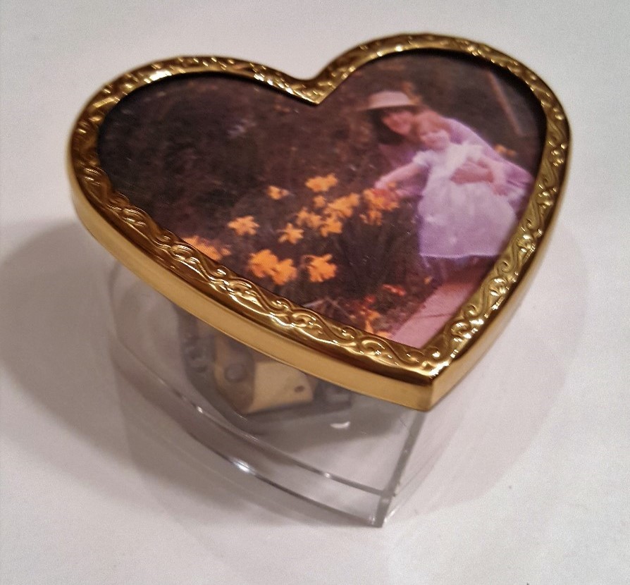 Reuge Music Picture Frame Music box - Chose any tune/movement on this ...