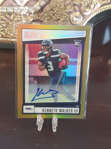 Kenneth Walker III 2022 Score RC Gold auto # 1/50 card #329 Seahawks ...