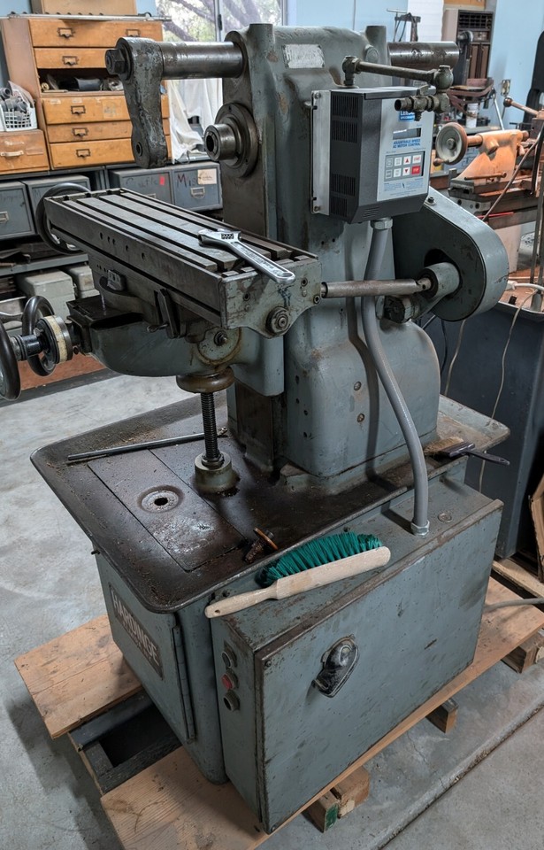 Hardinge Universal Mill UM, 110-1850 RPM, 6" x 25" Table, 120/240V ...