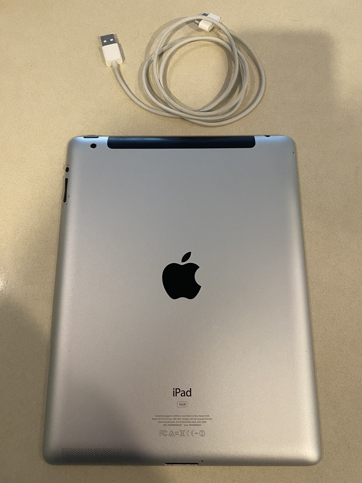 Apple+A1396+iPad+2nd+Gen+16GB+Wi-Fi+Cellular+9.7%22+Tablet for sale online | eBay