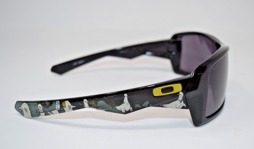 Brand New Oakley Eye Patch Green Pigeon Print with Grey Lens 12-773 ...
