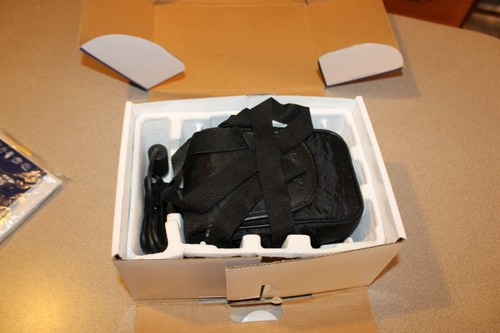 MIB Meade CaptureView 8x22 VGA Binoculars w/ .3 Megapixels Camera, Case ...