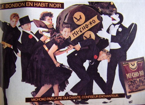 PUBLICITÉ DE PRESSE 1981 MICHOKO LE BONBON EN HABIT NOIR LA PIE QUI ...