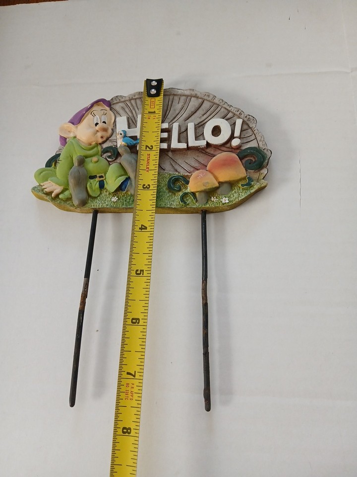 Disney Snow White & The Dwarfs Dopey Hello Garden Sign | eBay