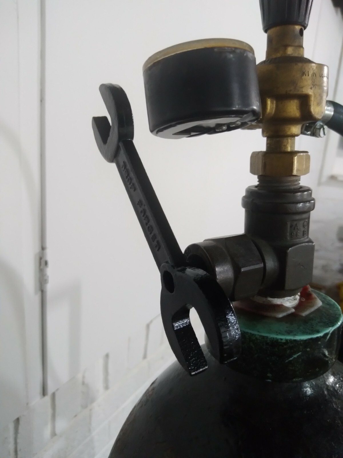 GAS WELDING OXY ACETYLENE KEY SPANNER GEAR WELDER KIT EQUIPMENT GAUGES ...