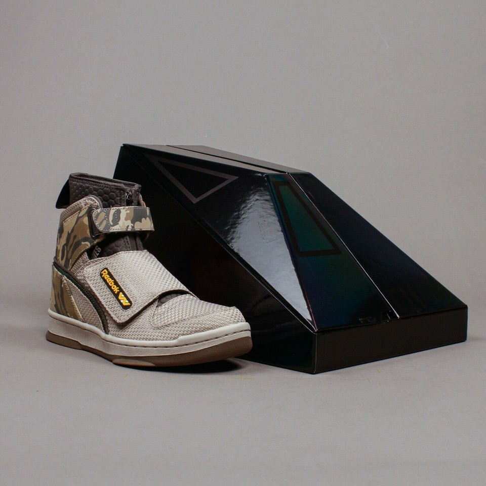 Reebok Classics Men Alien Stomper U.S.C.M Sand Black Limited Edition ...