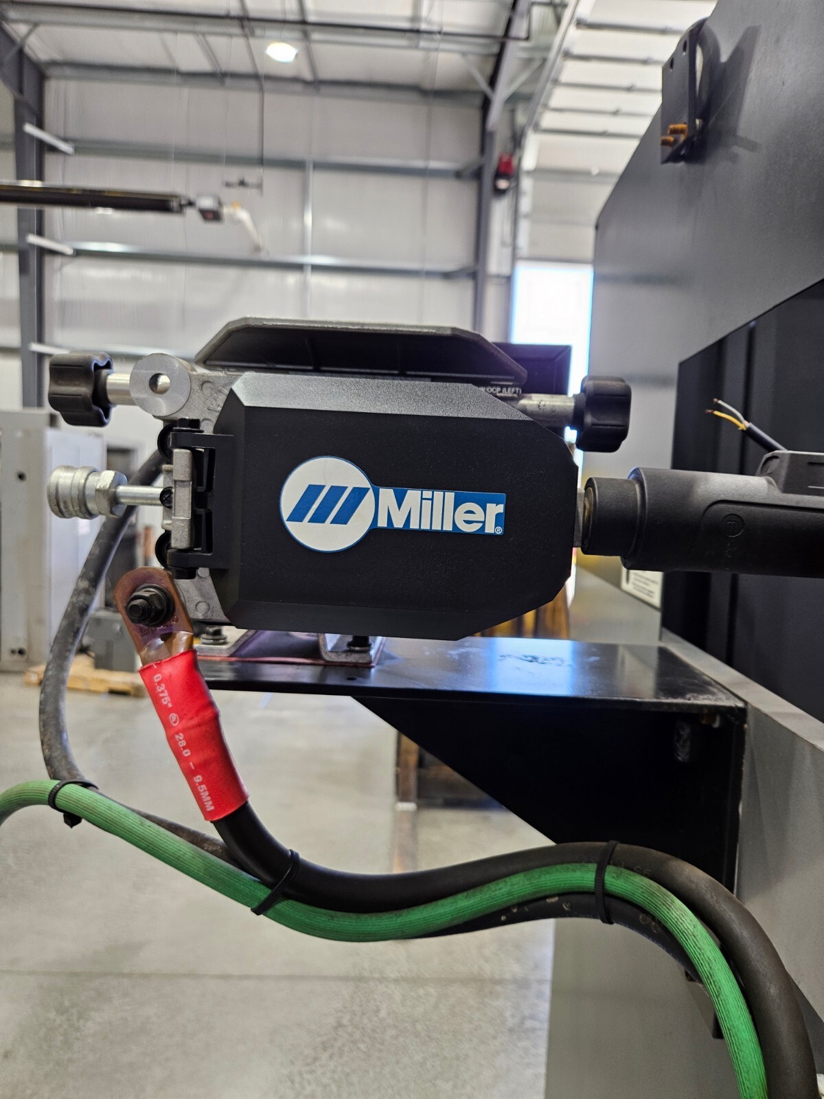 ABB IRB 140 Industrial Robot Weld Cell With IRC5 Controller And Miller ...