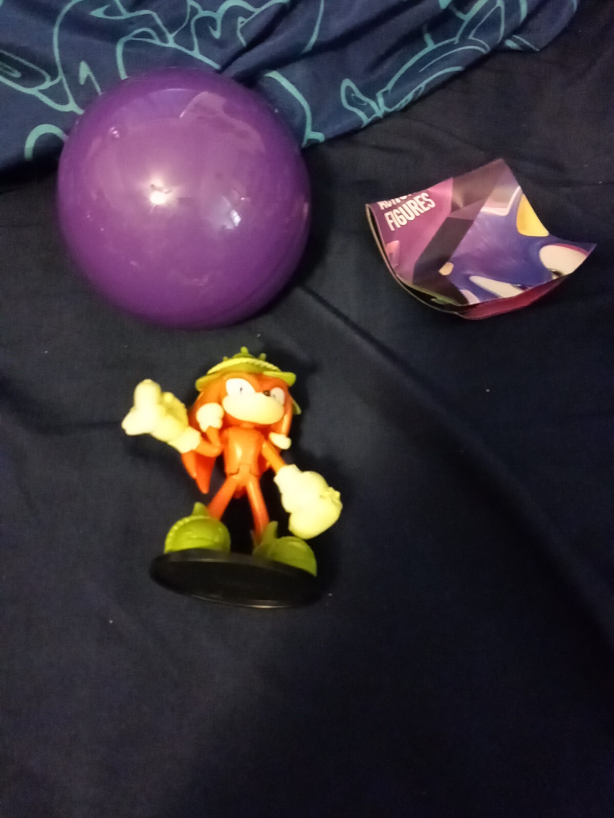 Sonic Prime Knuckles Capsule Figure | eBay