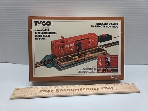 New Tyco HO Scale 930 Remote Controlled Unloading BoxCar Burlington CB ...