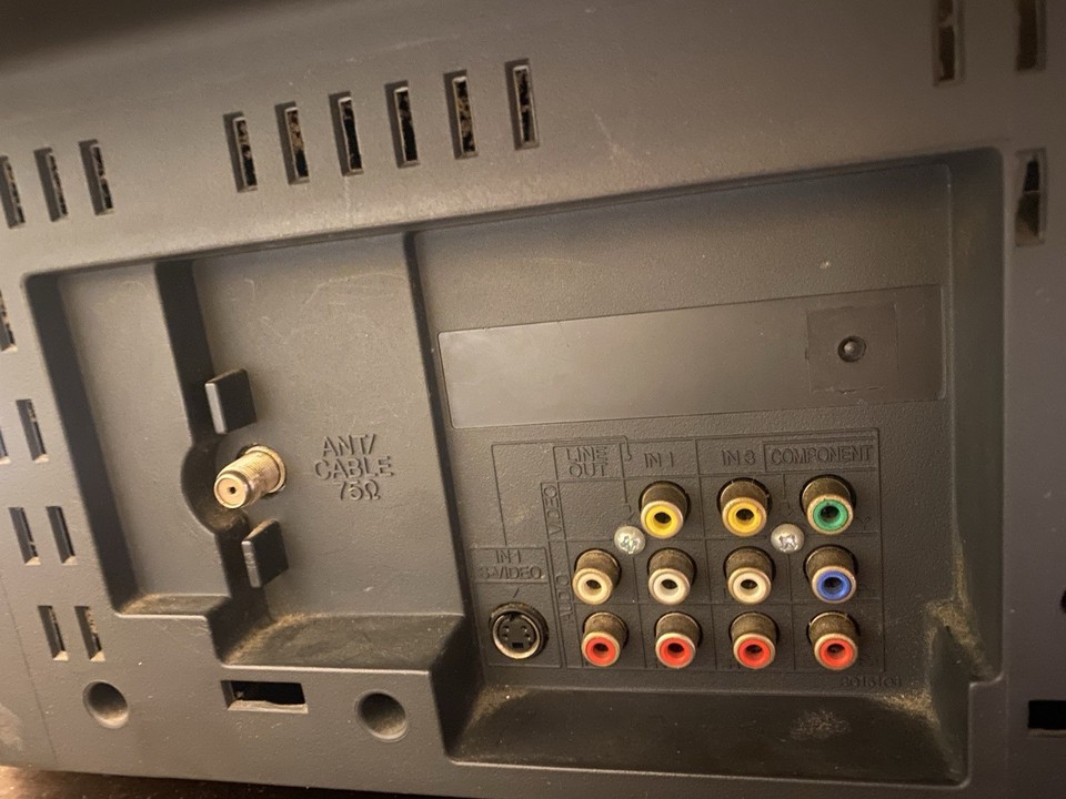 RARE Sharp 27” CRT TV 27SC26B Retro Gaming Monitor Television TESTED ...