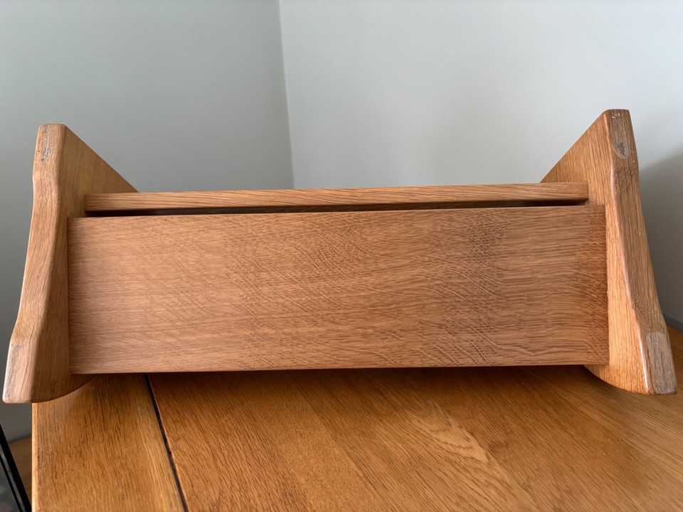 Genuine Robert Thompson Mouseman Oak Book Trough with Mouse Excellent ...