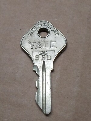YALE & TOWNE # DC 950 House Trunk Padlock Lock Key USA Antique | eBay