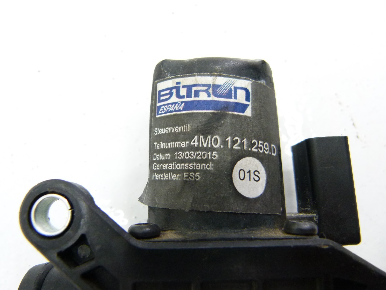 Audi Q7 4M TDI e-tron Magnetventil Ventil Kühlmittelventil 4M0121259D ...