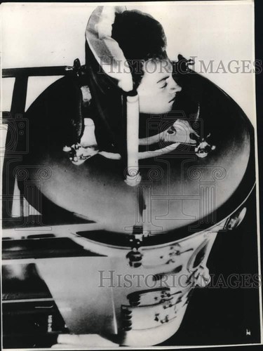 1937 Press Photo Polio-stricken Fred Snite Jr. in the iron lung ...