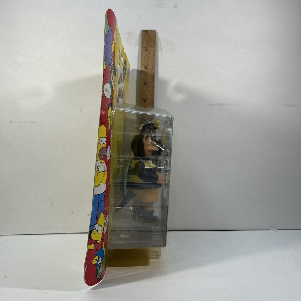 Playmates, The Simpsons Series 5 BUMBLEBEE MAN World of Springfield ...