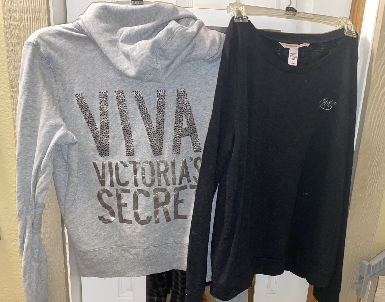 Victoria’s Secret VS Supermodel Essentials Hooded Swe… - Gem