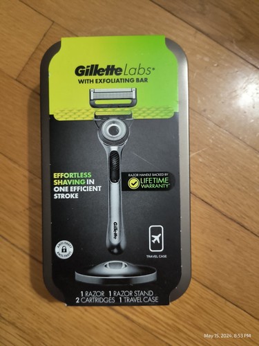 Gillette Labs Razor With Exfoliating Bar + 2 Cartridges Travel Case ...