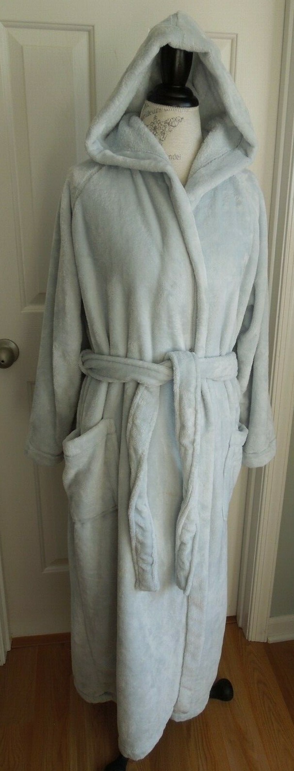 DELICATE BLUE FLEECE IRELAX WOMEN'S LONG WRAP AROUND ROBE w/TIE & HOOD ...