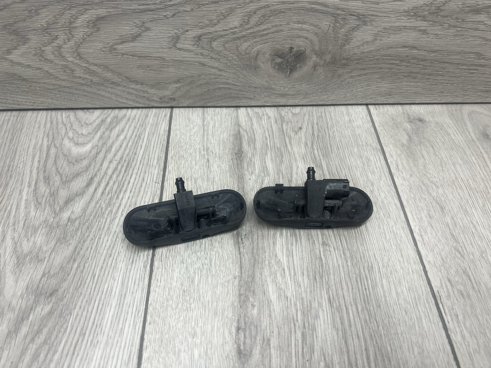 VW GOLF R GTI GTD MK7 MK7.5 PAIR WASHER JET NOZZLE 5M0955986C 2014 - 19 ...