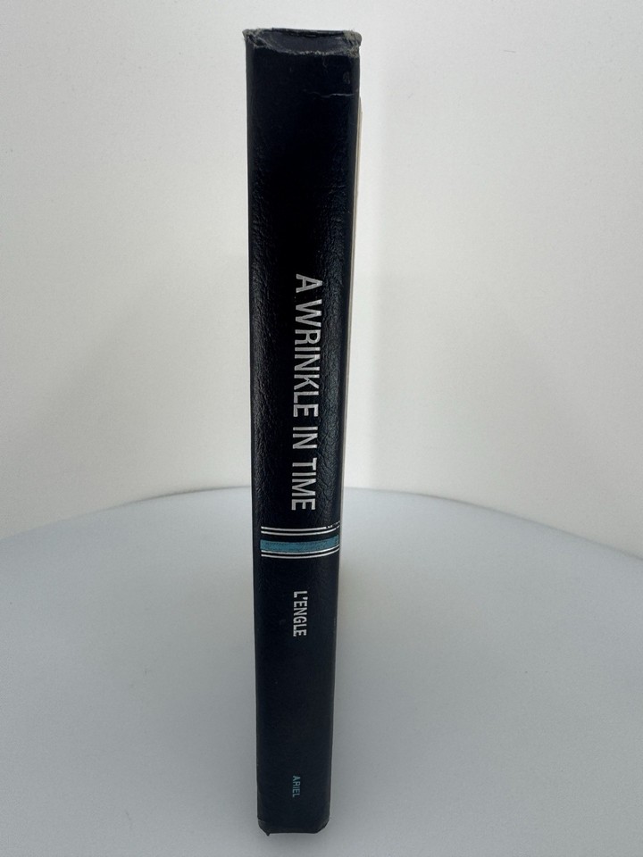 A Wrinkle In Time by Madeline L’Engle Hardcover 1962 | eBay