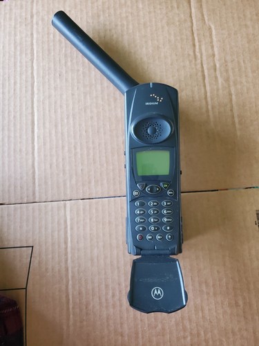 motorola iridium 9500 Satellite Phone | eBay