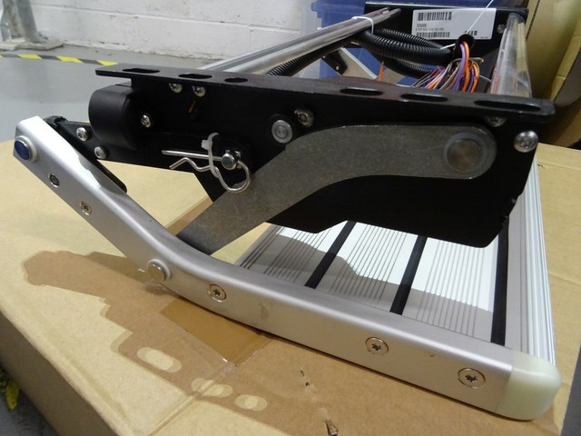 Electric Step Thule 550 12v Motorhome Camper Omnistep for sale online ...