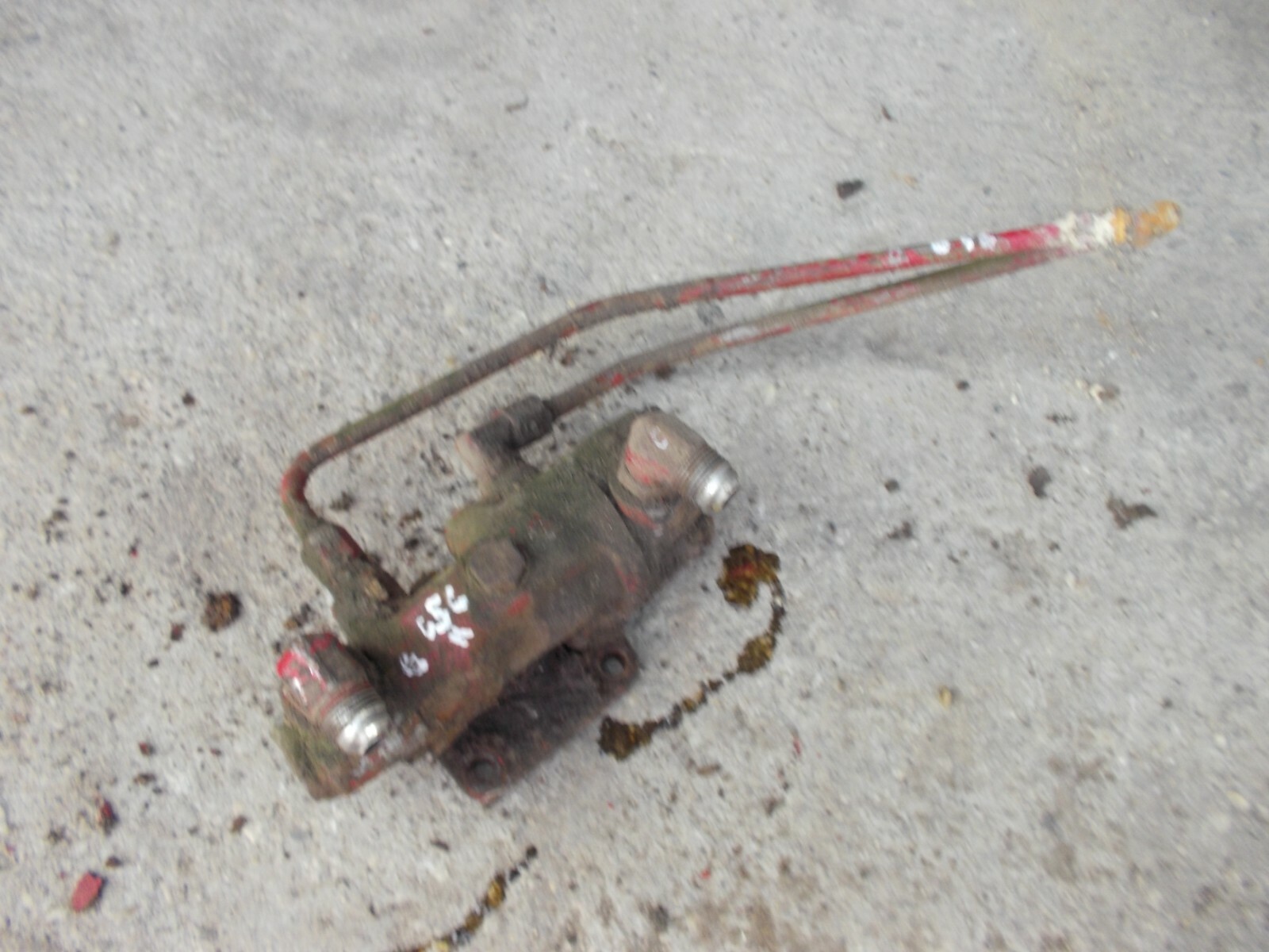 International Farmall 656 Hydro RC tractor hydraulic flow valve & lines ...