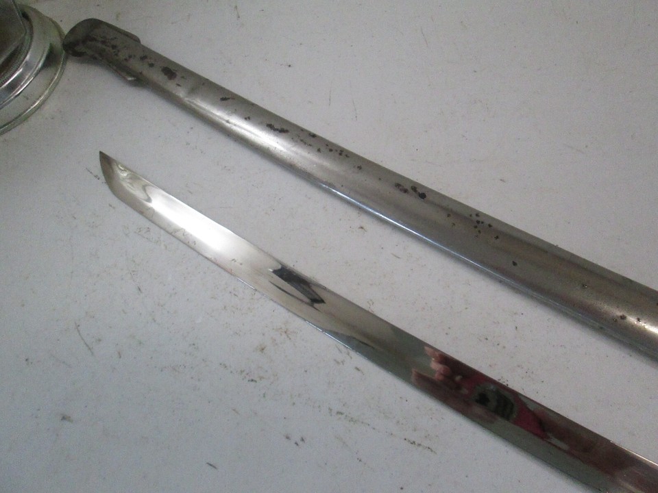 RUSSO JAPANESE OFFICERS CAVALRY SWORD WITH SCABBARD AND FAMILY CREST ...