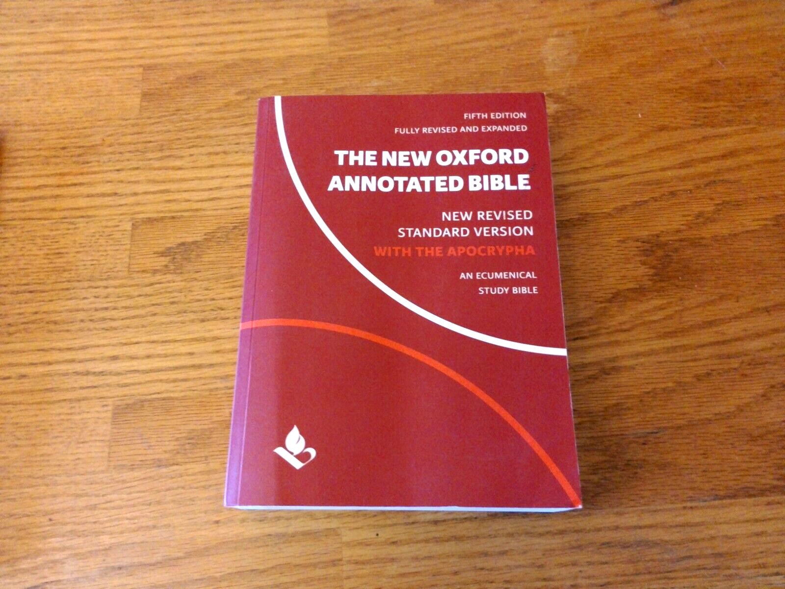 THE NEW OXFORD ANNOTATED BIBLE - FIFTH EDITION 9780190276089 | eBay