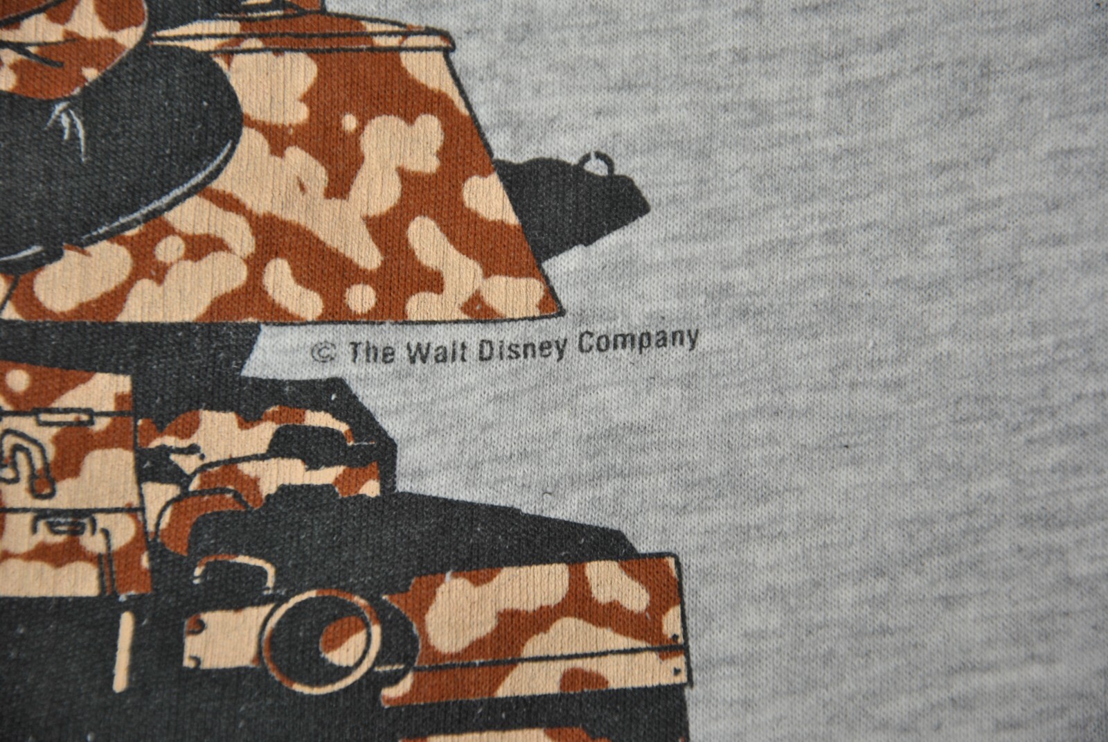 Hole VTG Army Ft. Irwin Mickey Mouse Shirt Men's XL T… - Gem