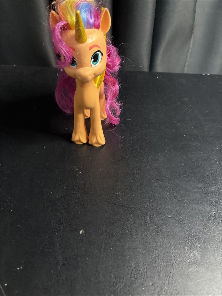 My Little Pony Sparkling Generations 6" Sunny Starscout Gold Wings ...