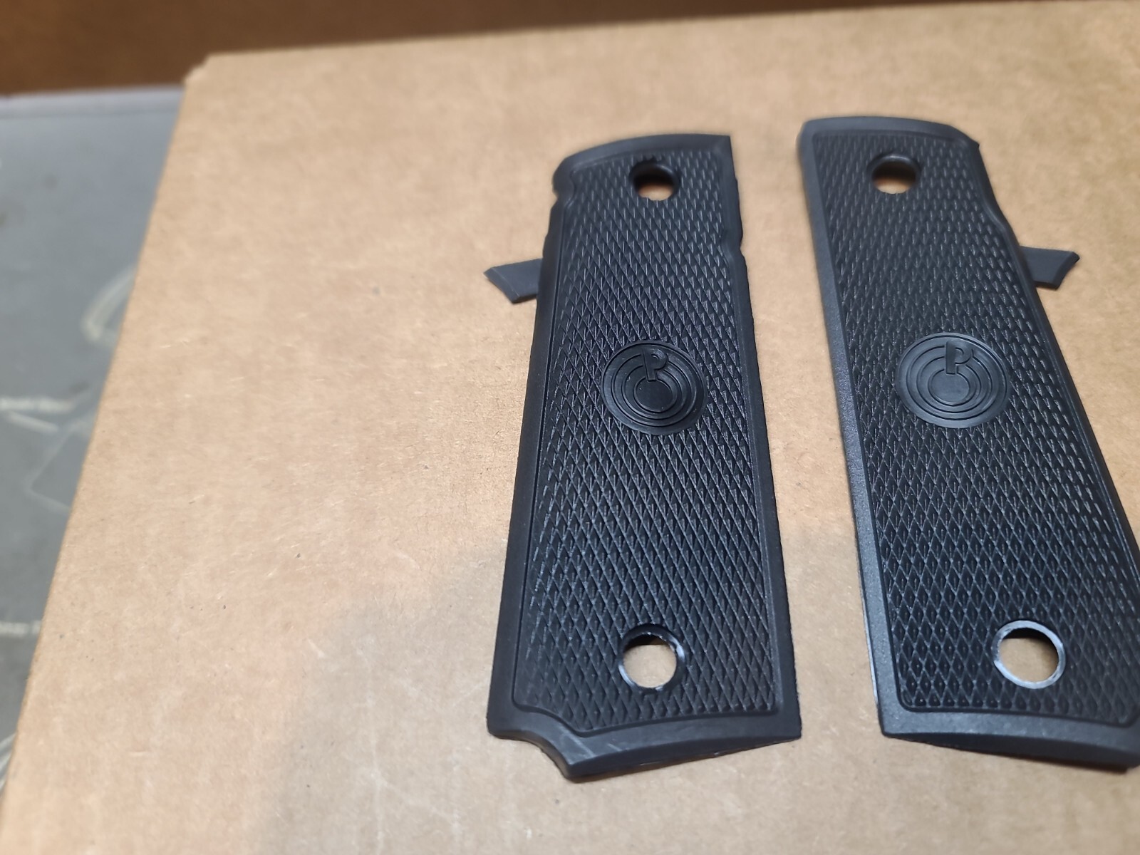 NOS OEM PARA ORDNANCE 1911 GRIPS BLK FULL SIZE Double Stack 45 ACP P14 ...
