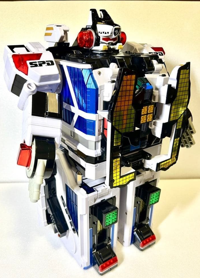 Tokusou Sentai Dekaranger Giant DX Deka Base Robo 3-mode deformation ...