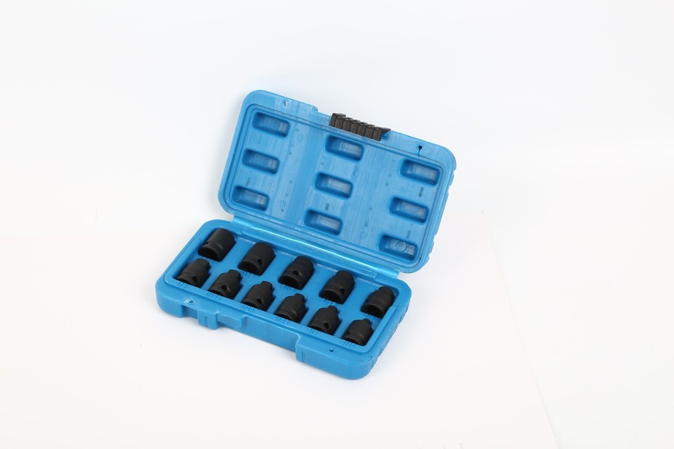 3/8-inch Square Drive Pipe Plug Socket Set Tapered Male and Female ...