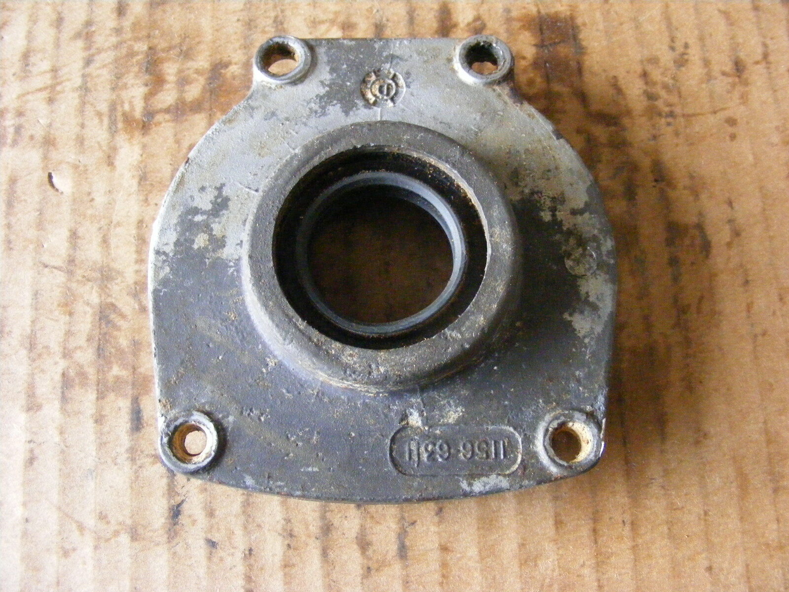 Mercury 150 HP Lower End Cap Assembly 7809A1 | eBay