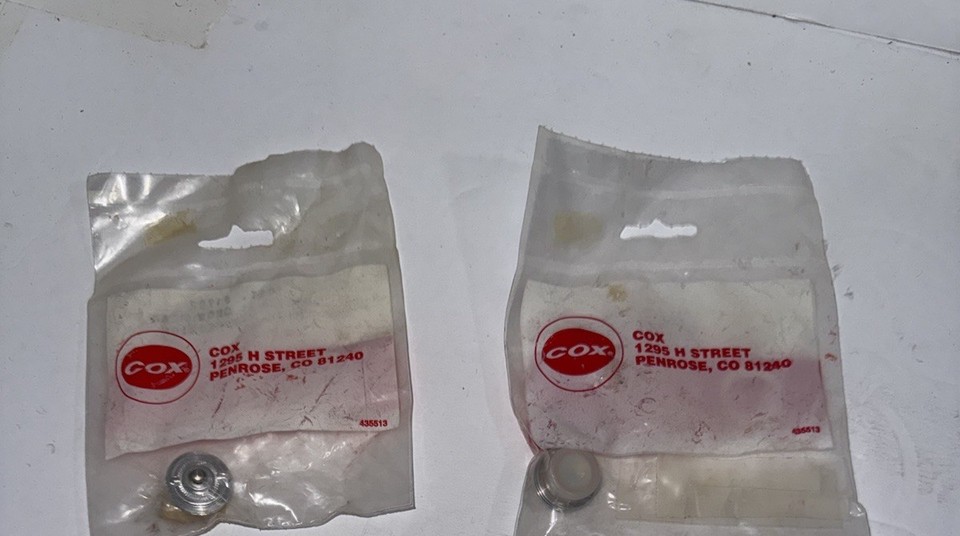 Cox Glow Plugs 2 Vintage Genuine Cox .049 & .049/.051 New Lot Of 2 Glow ...