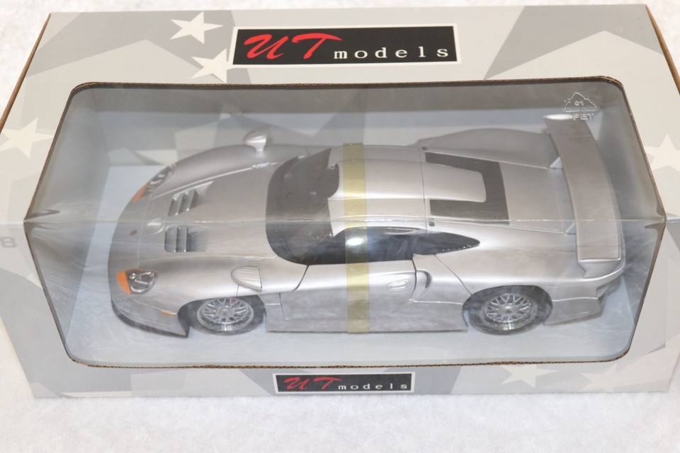 UT Models Porsche 911 GT1 Modellauto 1:18 -168- | eBay.de